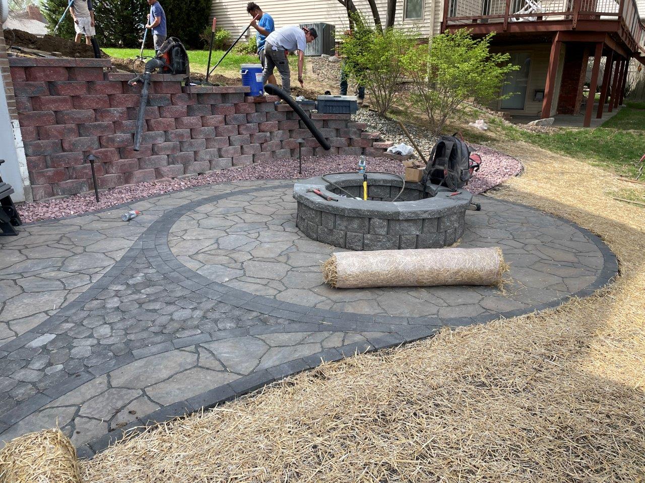 Project Spotlight: Fire Pit with Coordinating Walkway and Patio - Clear ...